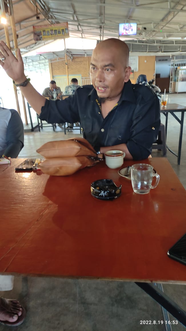 KETUA UMUM LSM WGAB NGAKU DEKAT DENGAN AJUDAN KEPRESIDENAN R.I DAN BISA ...